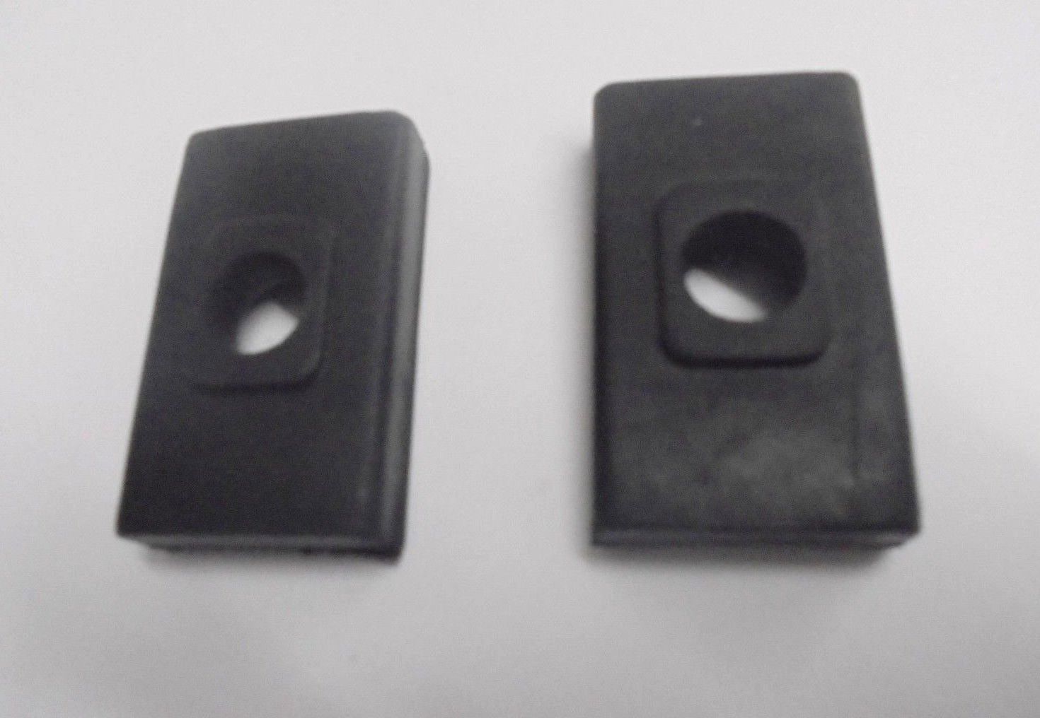 GEARBOX MOUNTS SIDE BUFFERS x2 (Morris Oxford Parts) (Ser 23456) (1954- 71)